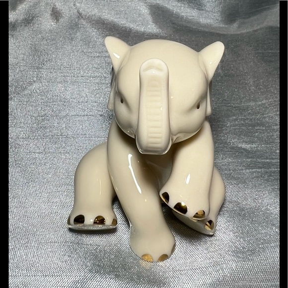 Lenox | Accents | Lenox Ivory Collection Elephant With 24 Karat Gold ...